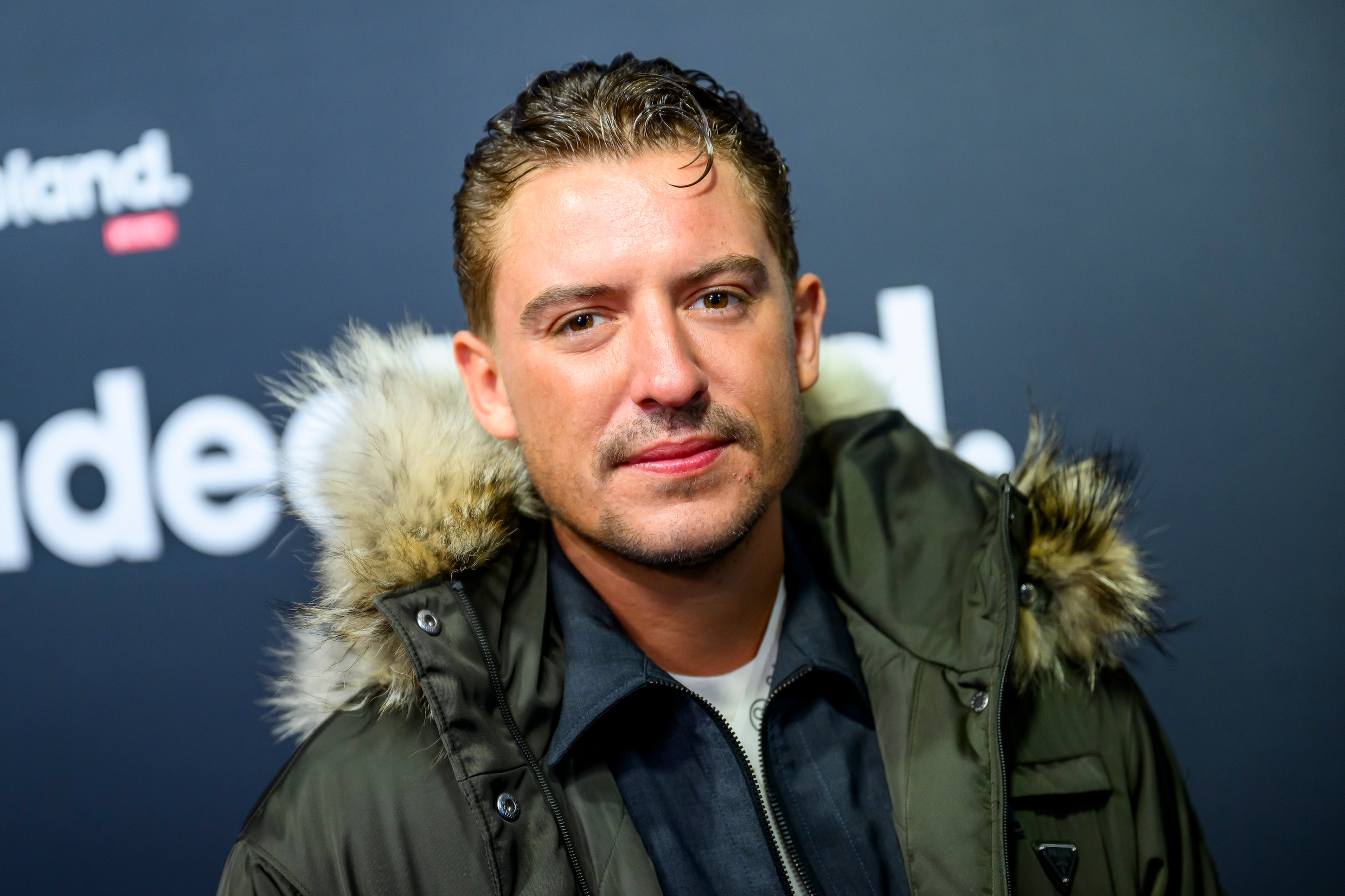🎧 BELUISTER. Benefietplaat met o.a. Arctic Monkeys, Olivia Rodrigo ...