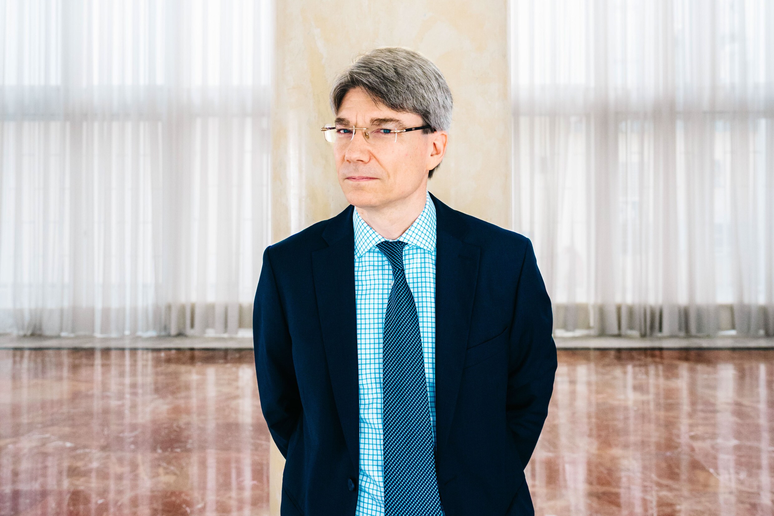 Denis Gonchar, de Russische ambassadeur, verdedigt zijn thuisland: ‘Het ...