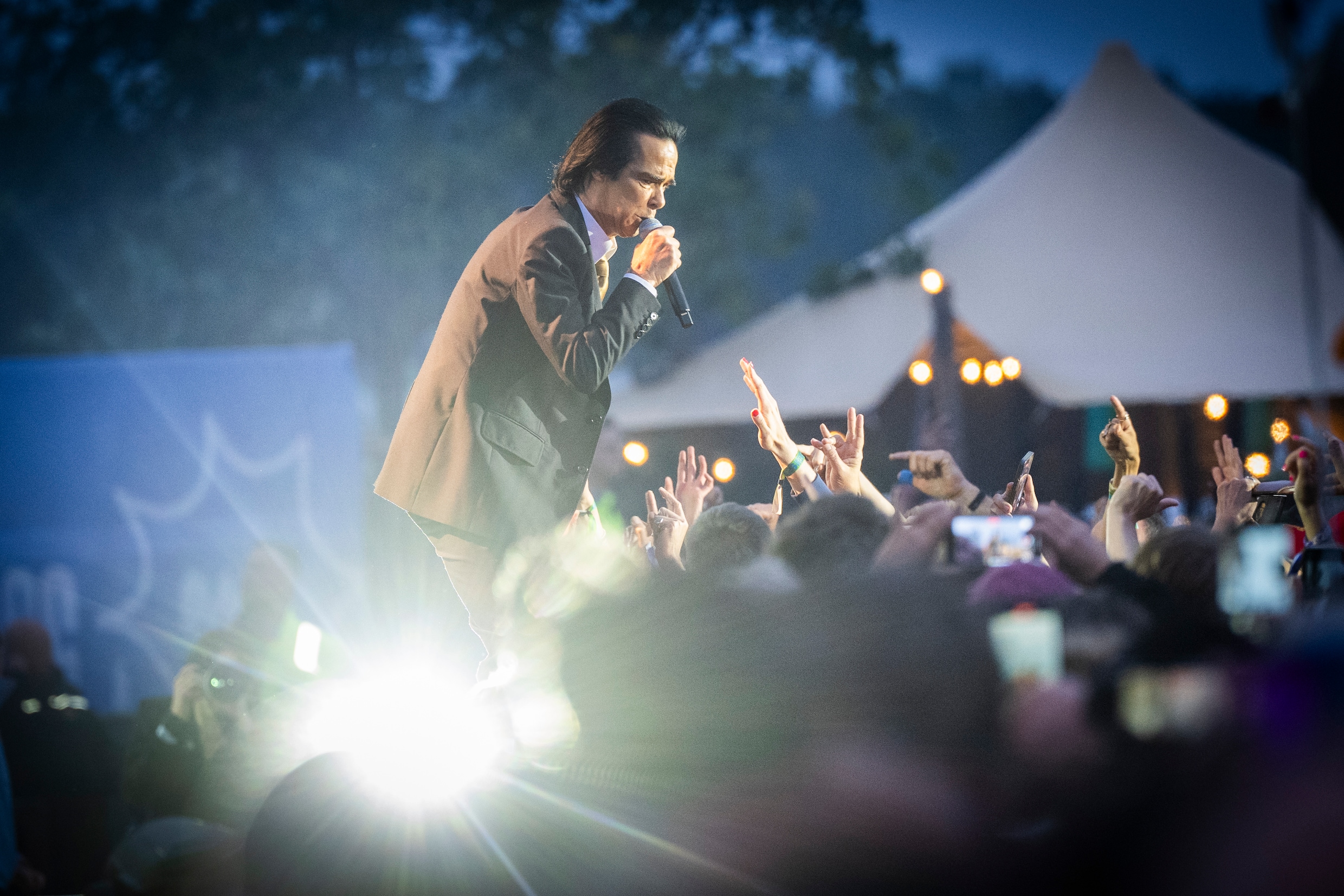 Nick Cave speelde een sterke show op Best Kept Secret, en toch bleef er ...